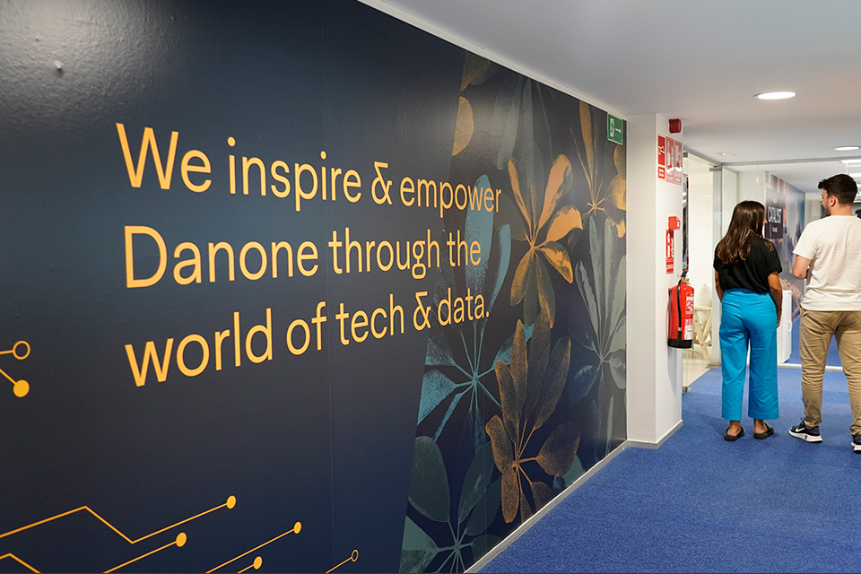 Danone inaugura su primer HUB de IT & DATA en España